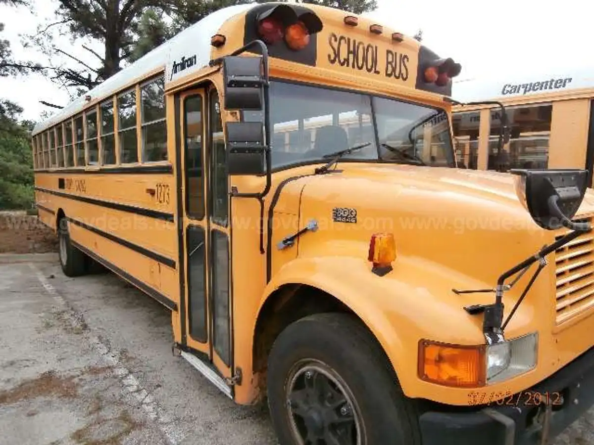 1996 International 3800 Long School Bus | GovDeals