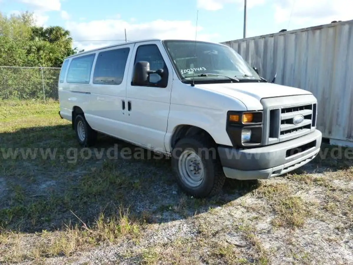 2009 FORD ECONOLINE EXTENDED CARGO VAN | AllSurplus