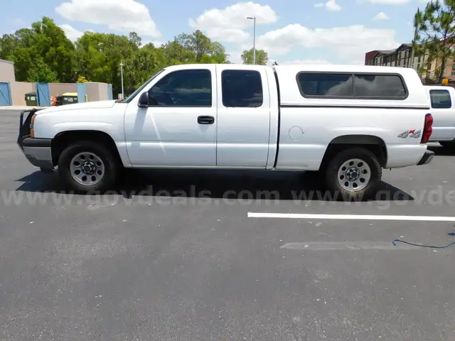 2005 CHEVROLET SILVERADO 1500 EXTENDED CAB PICKUP W/TOPPER | GovDeals