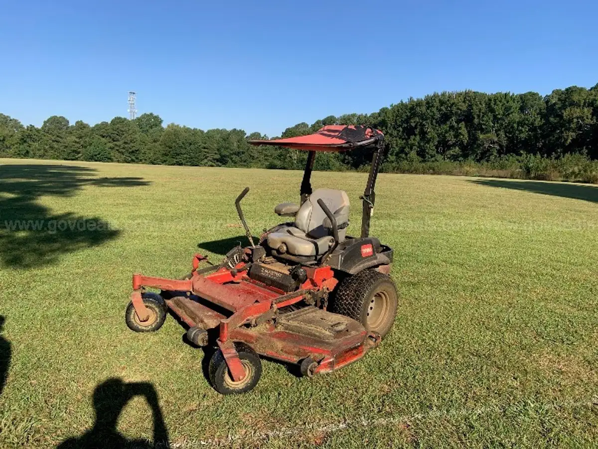 2015 Toro 72 inch deck zero turn riding mower, in working condition ...