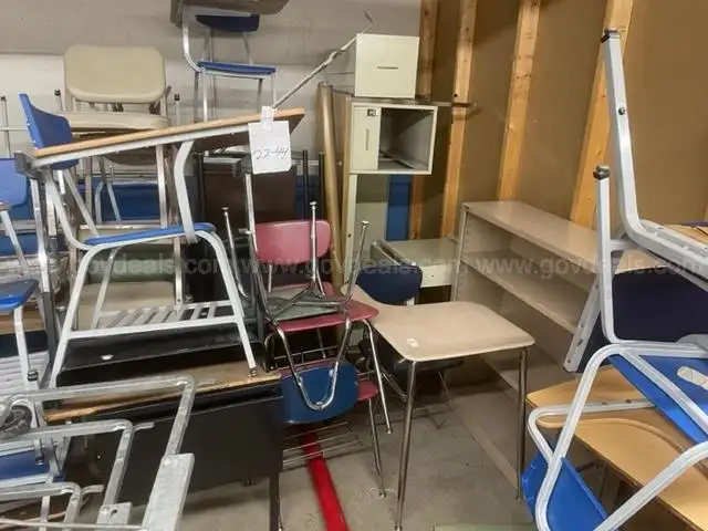 Broken desks | AllSurplus