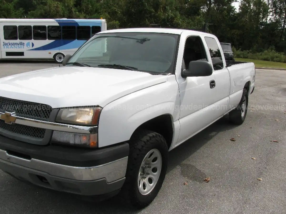 Chevy Silverado 1500 Extended Cab, Long Bed, 4x4 | AllSurplus