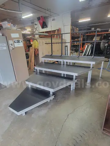 Wenger Versalite Platform System - Multi-level STAGE | GovDeals