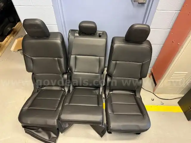 Rear Seats - Ford Explorer 2020-2023 model | AllSurplus