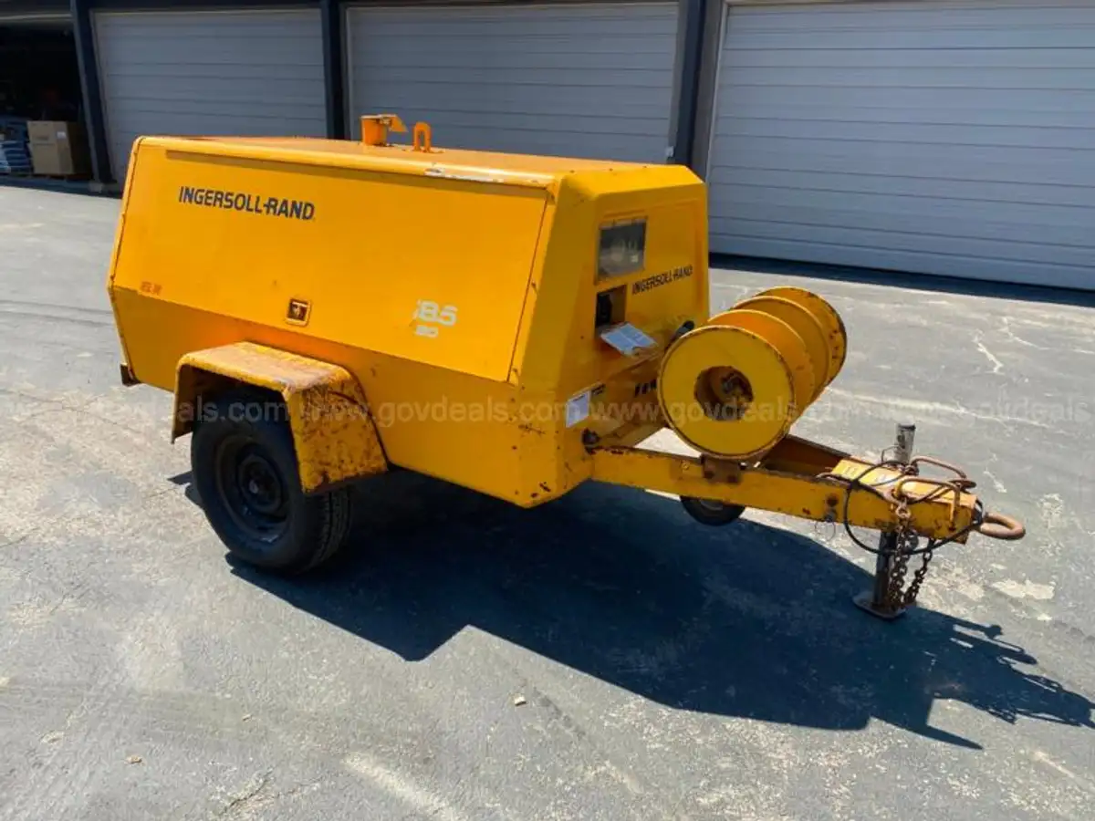 1987 Ingersoll Rand 185/90 tow behind compressor | AllSurplus