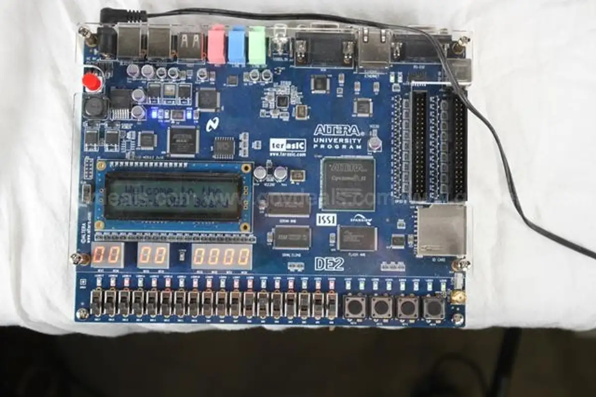 Lot of 5 Altera DE2 Development Boards | AllSurplus