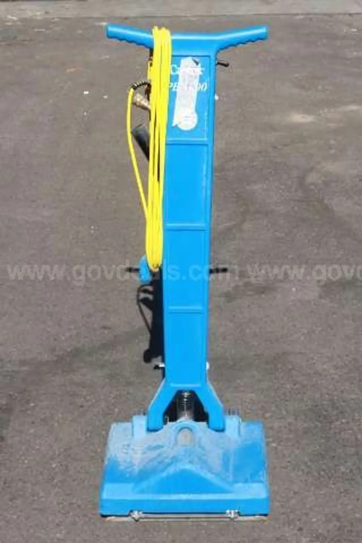 Castex PB1600 Floor Cleaner | GovDeals