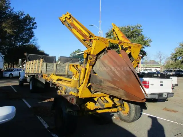 1976 Vermeer TS44A Tree Spade | AllSurplus