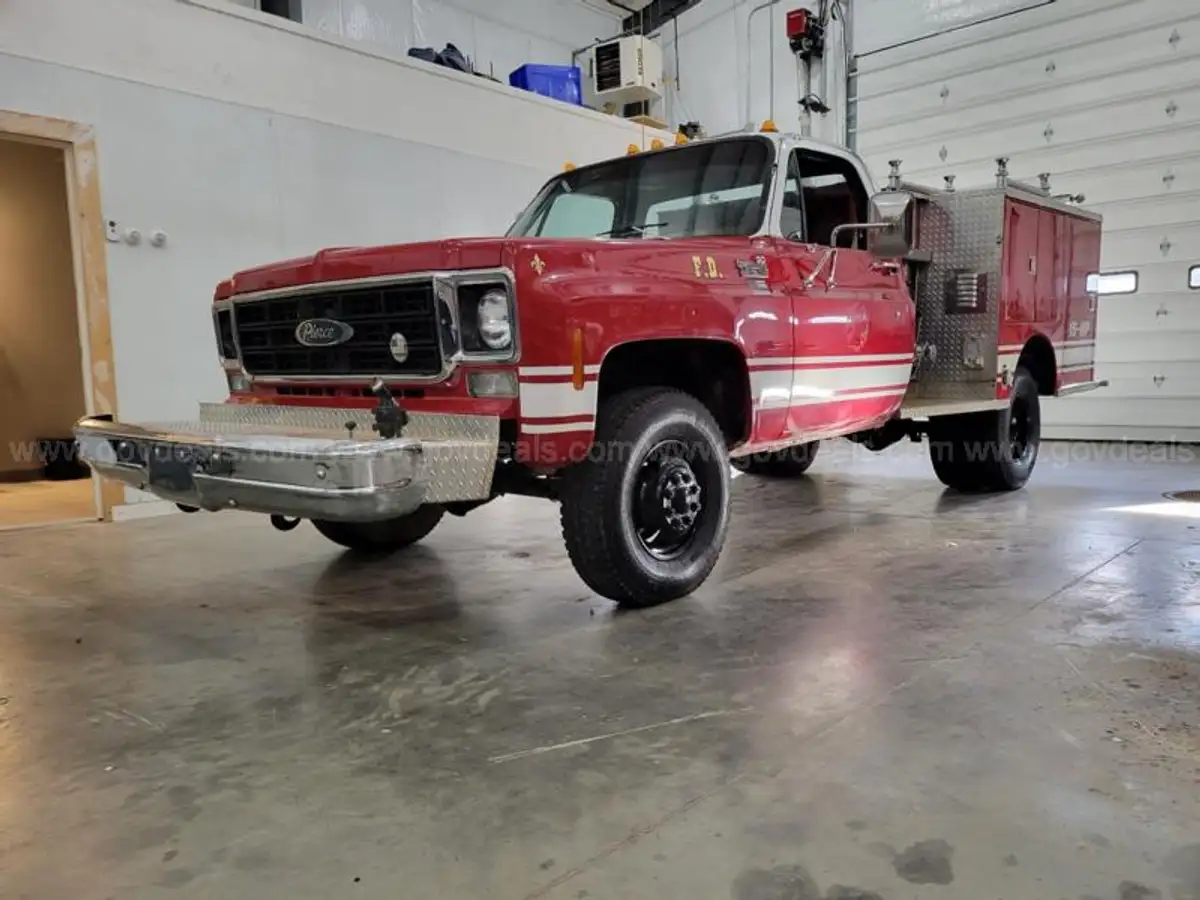1977 Chevrolet K30 Service Body Pierce Mini Pumper Fire Truck | AllSurplus