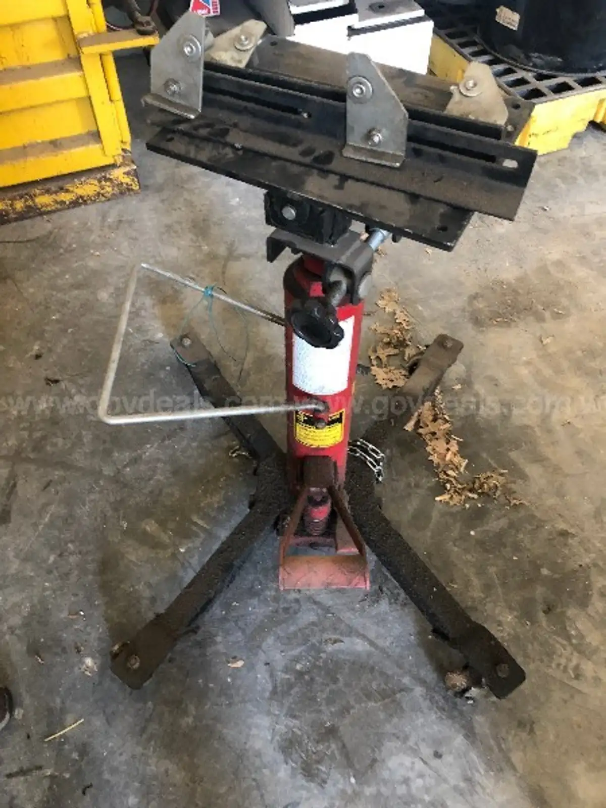 Astroline Transmission Jack | GovDeals