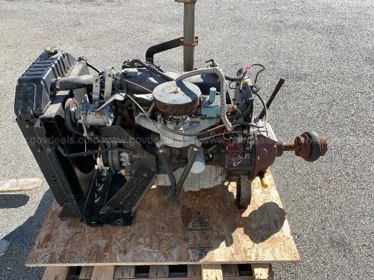 Ford 2.5L four cylinder LRG425 EFI industrial engine | GovDeals