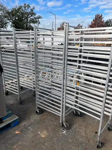 (4) BREAD RACKS (FOOD SERVICE) | GovDeals