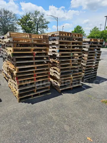 (90) USED WOOD PALLETS (48IN L X 40IN W) | AllSurplus