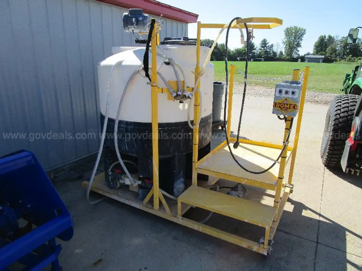Kromer 300 Gallon Paint Mixing Station | AllSurplus