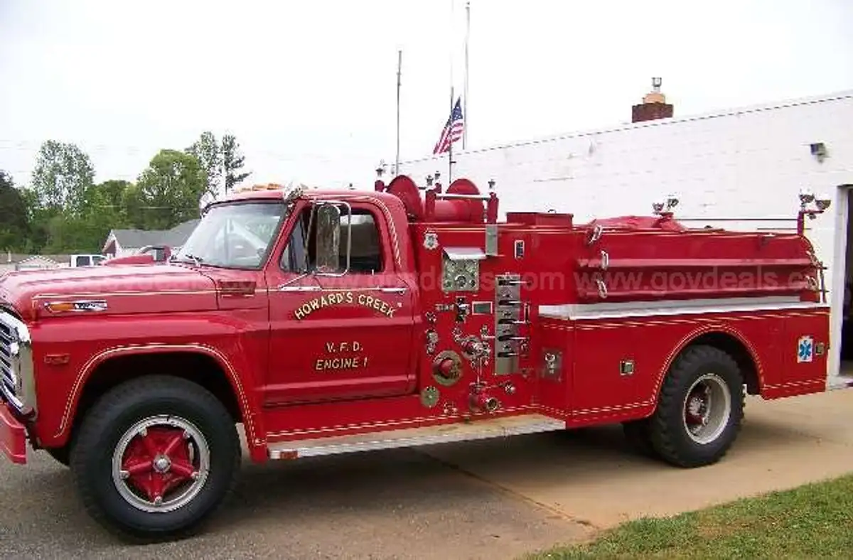 1969 Ford/Howe F750 Fire Pumper | GovDeals