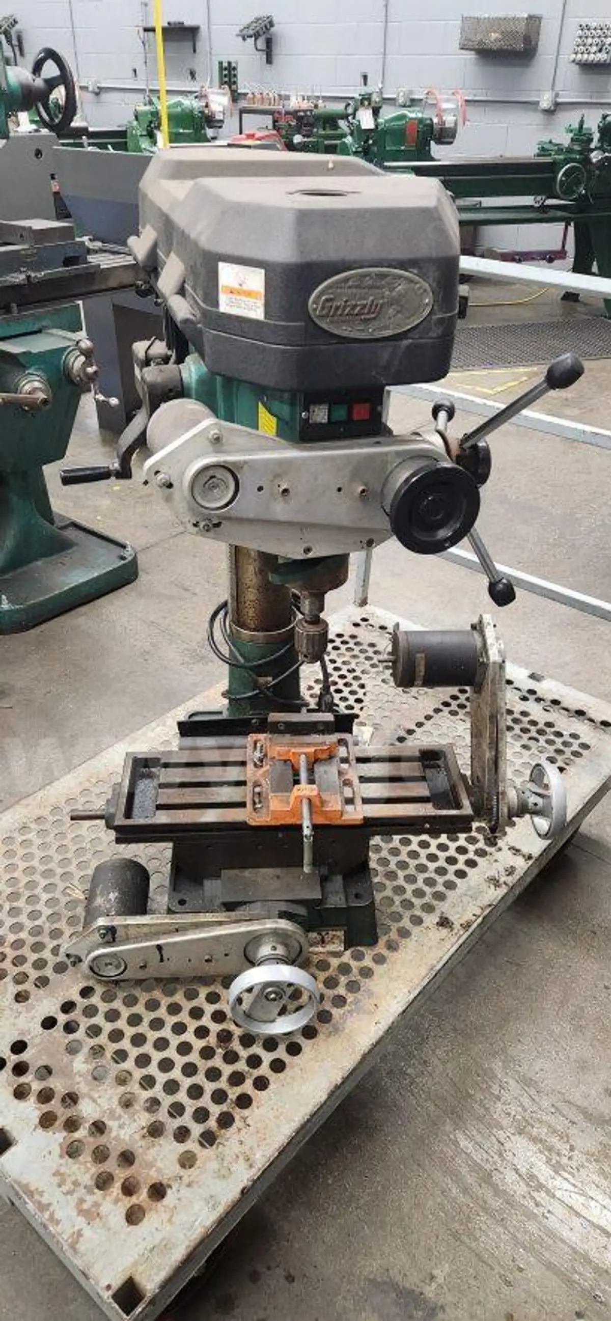 Grizzly Industrial Drill Press- Serital #JD081713 | GovDeals