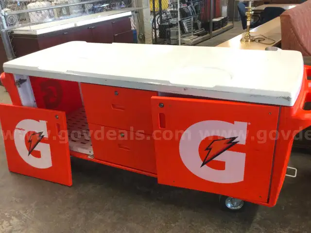 Gatorade Sideline Cart | AllSurplus