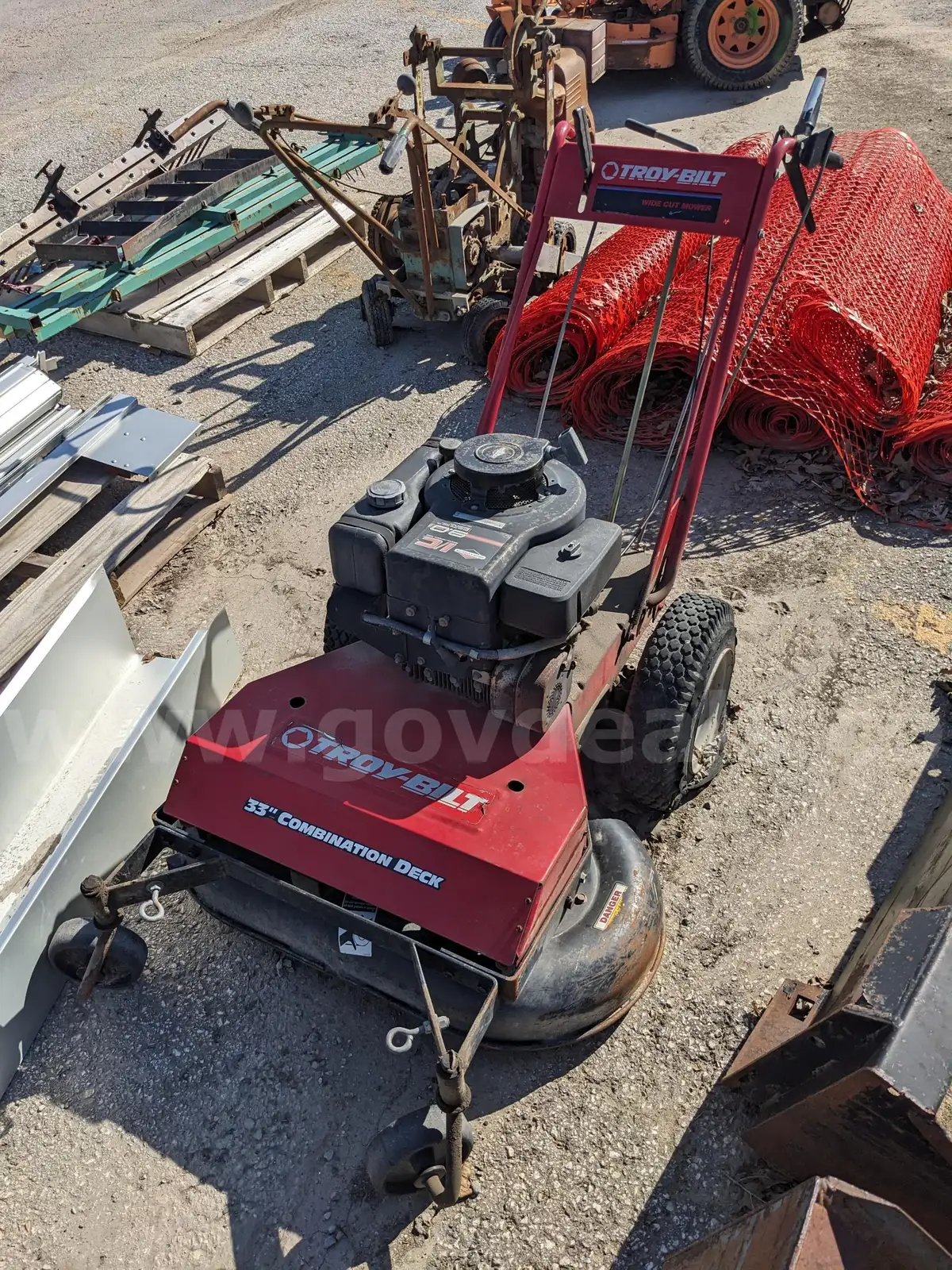 Troy Bilt 33" Mulching Deck Mower | GovDeals