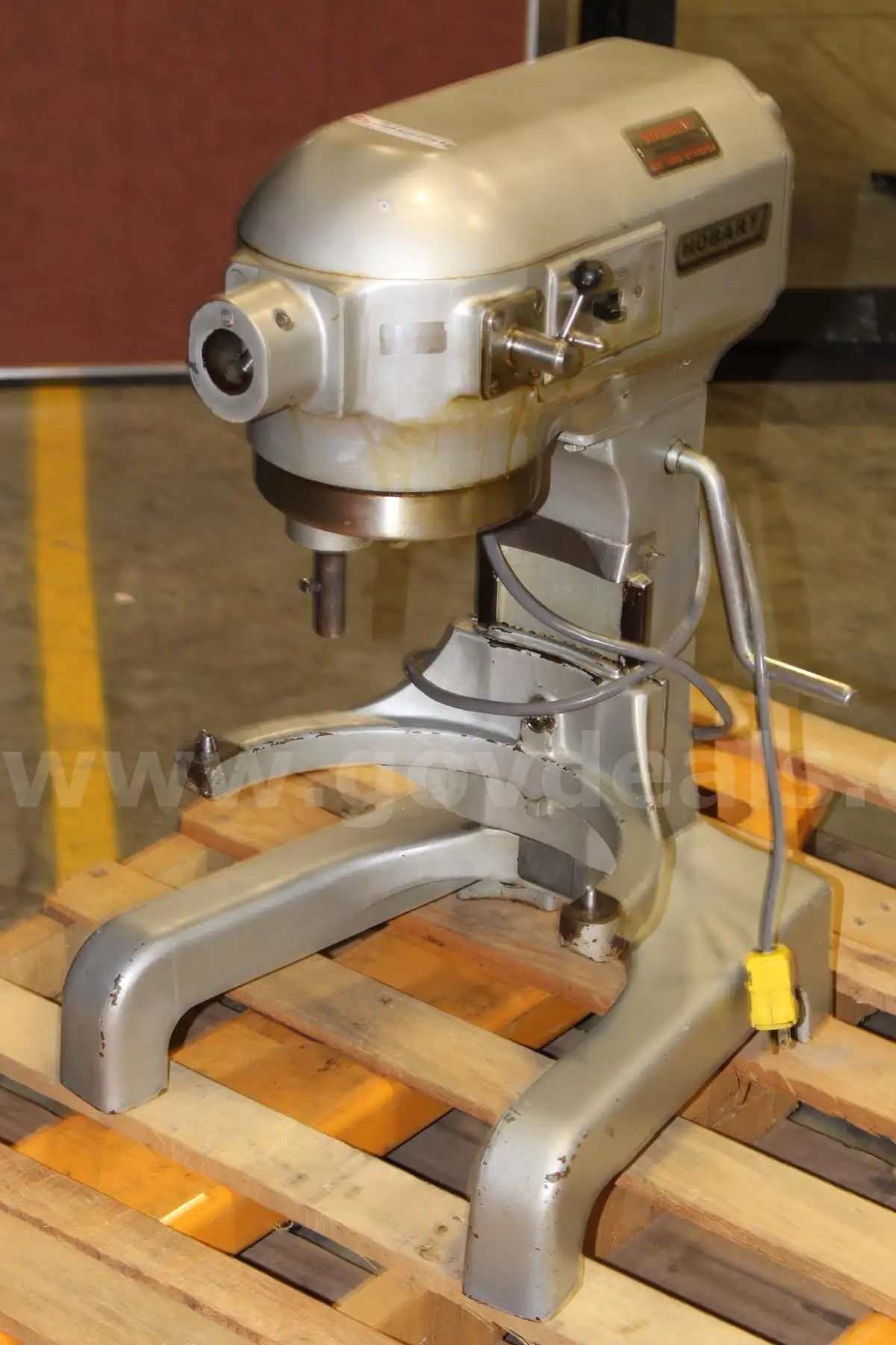 (1) Hobart A120 Commercial 12 Qt Mixer w/ 3 Attachments – 115V | AllSurplus