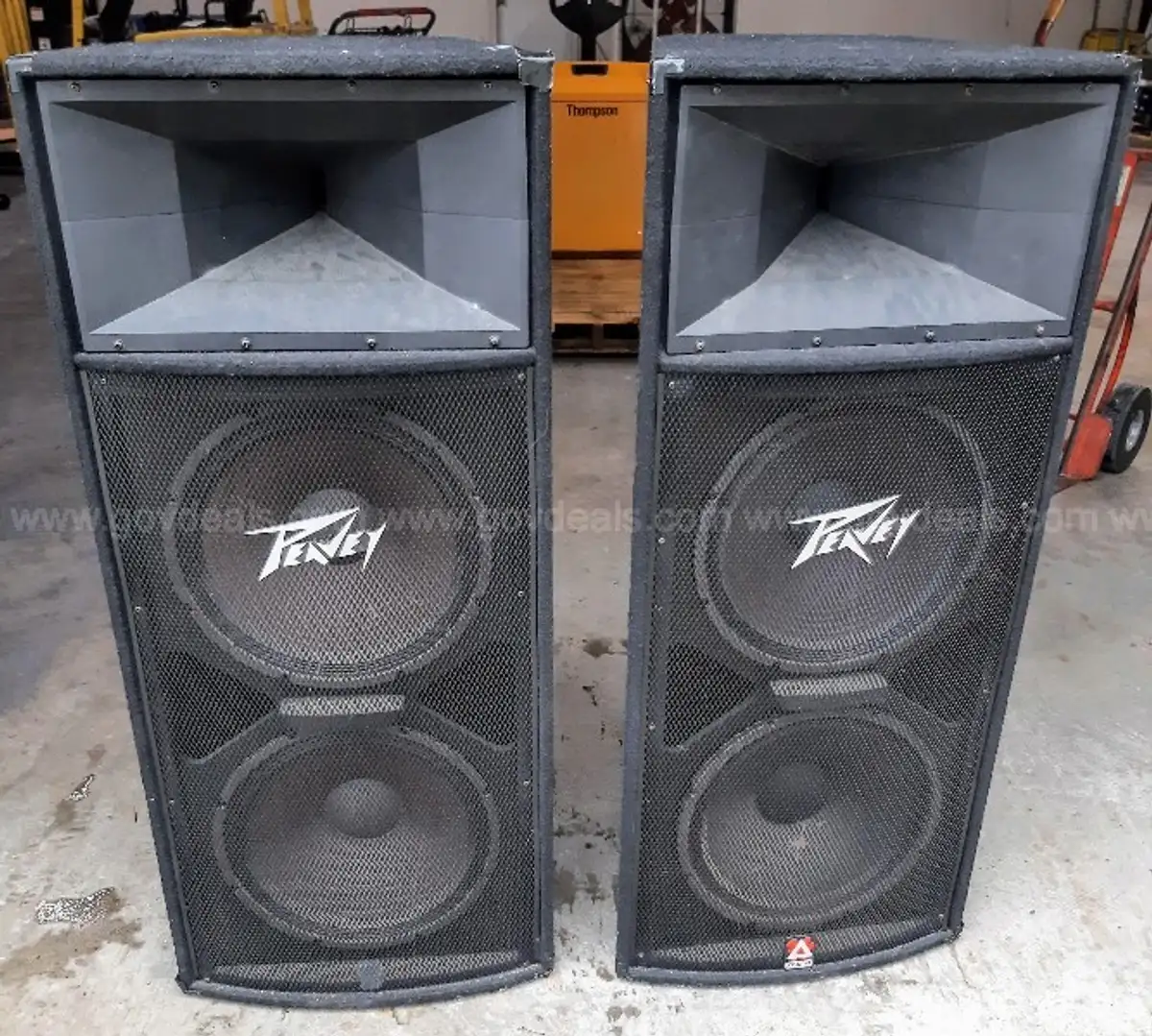 Peavy TLS 4 Speakers | GovDeals