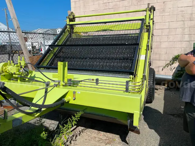 H. Barber 600 HD Surf Rake | GovDeals