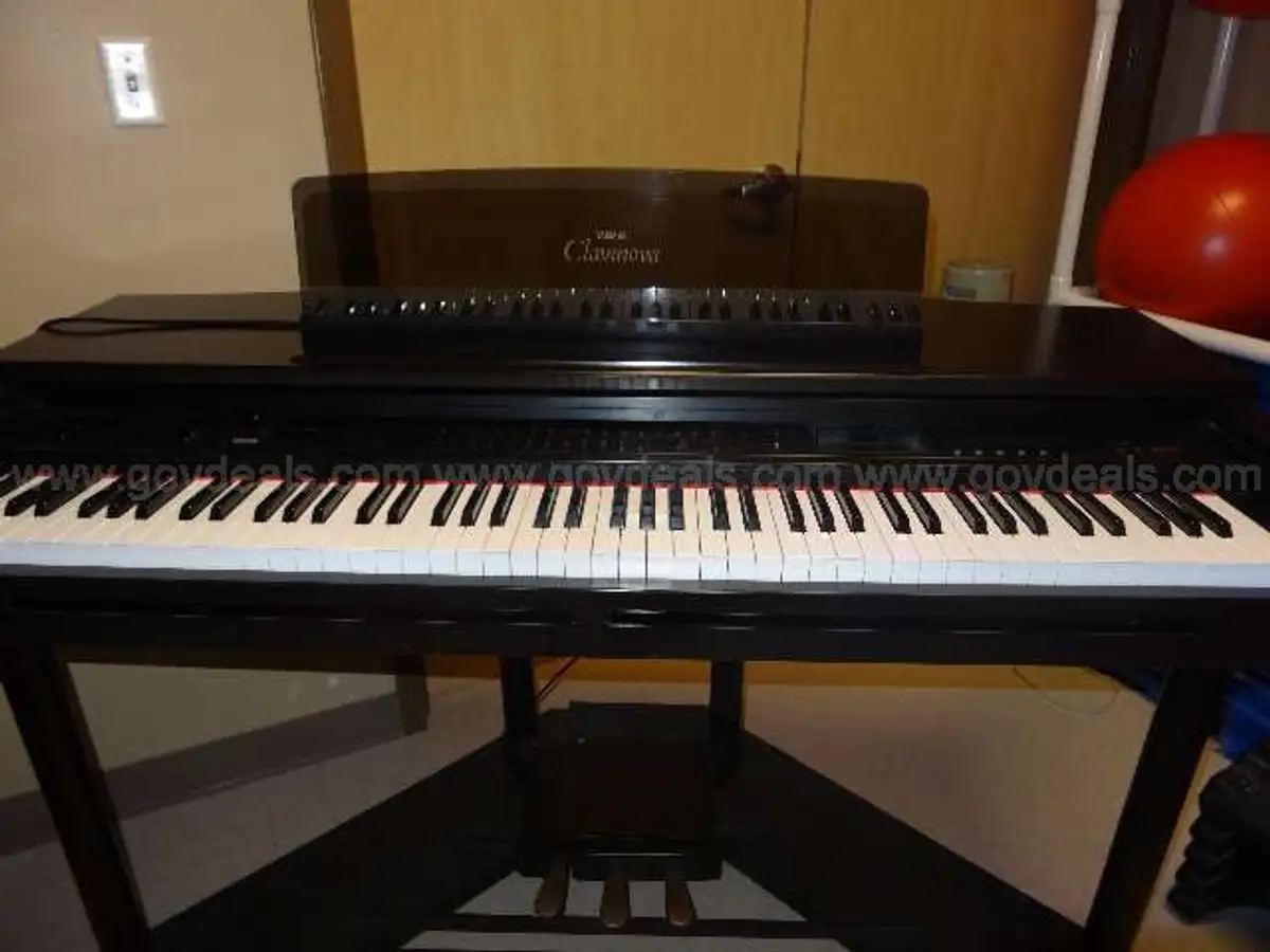 Yamaha Clavinova Model CVP-70 | GovDeals
