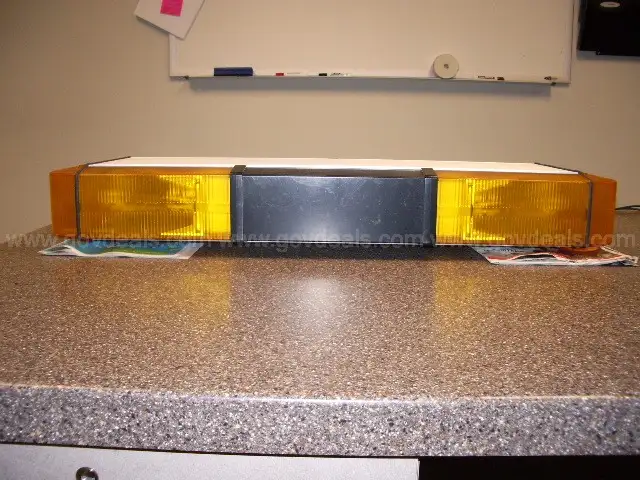 Whelen #9000 Mini Edge Light-bar, Amber | GovDeals