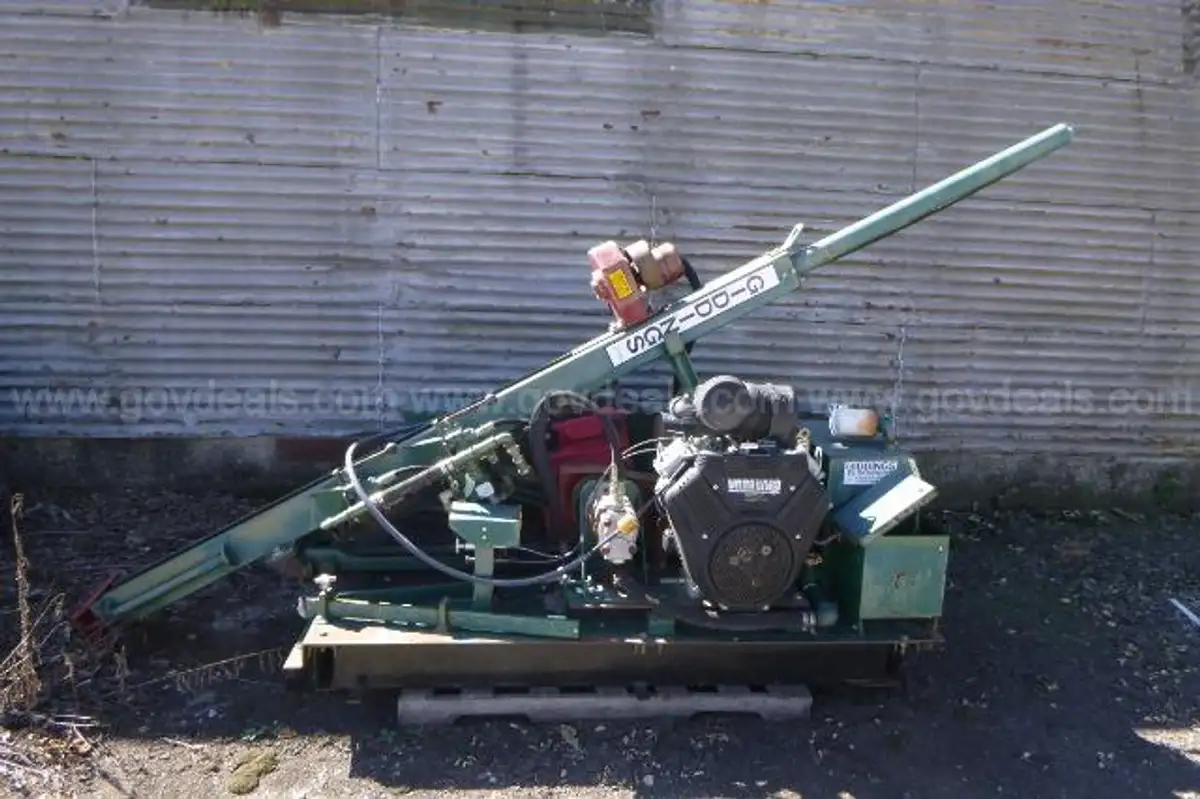 Giddings Soil Probe/Core Drilling Unit, Truck Mounted with 31HP Motor ...