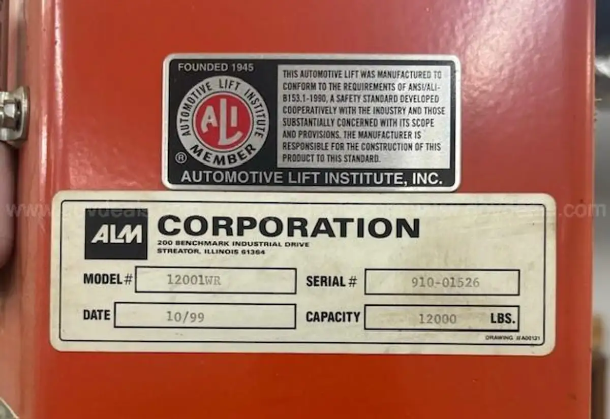 ALM hydraulic lift | AllSurplus