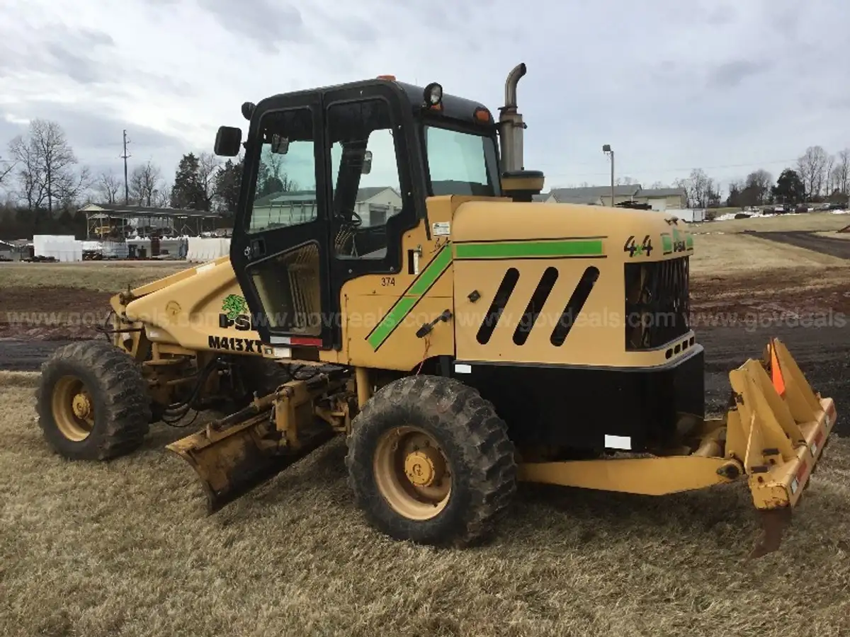 2004 PSI Maintainer Motor Grader Model #M413XT | AllSurplus