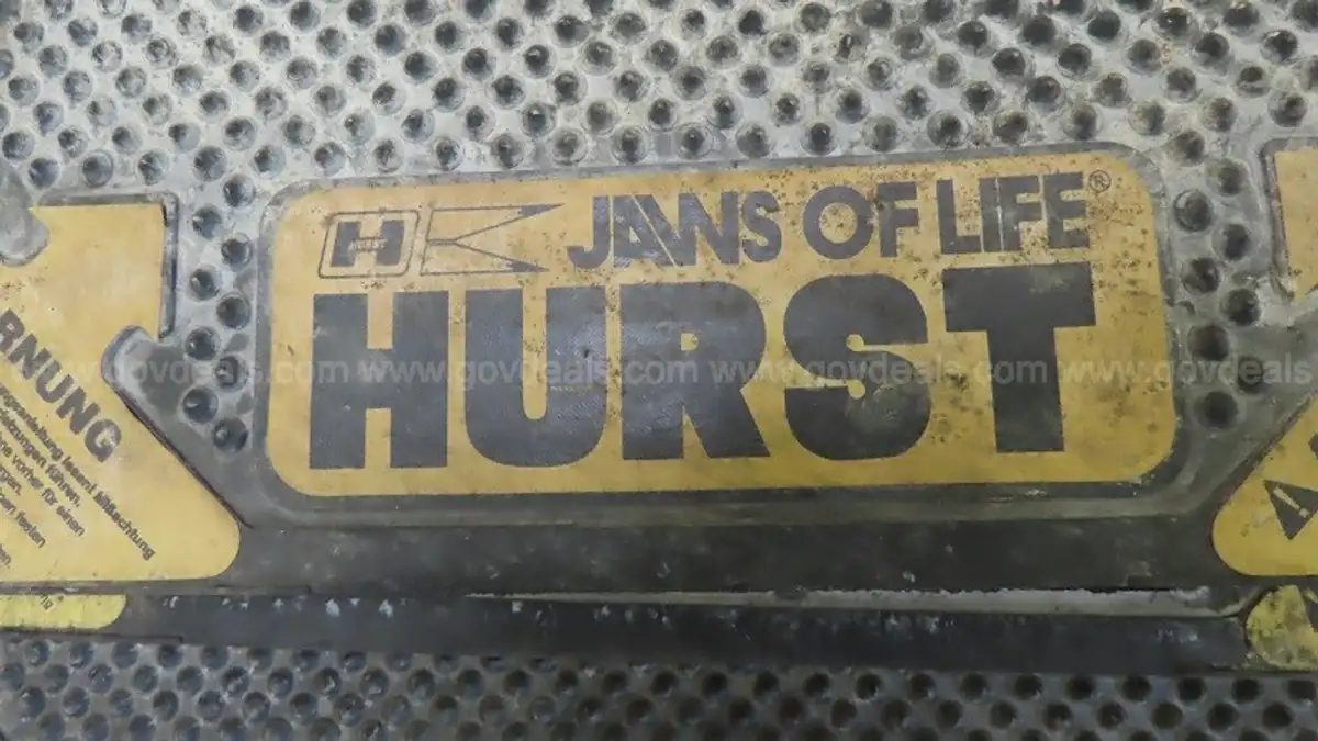 7 - Hurst Air Lift Bags | AllSurplus