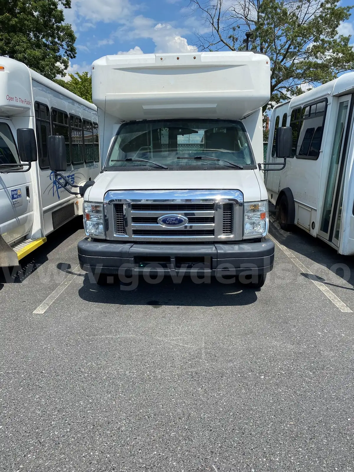 2017 Ford E-350-20' Foot LTV with lift | AllSurplus