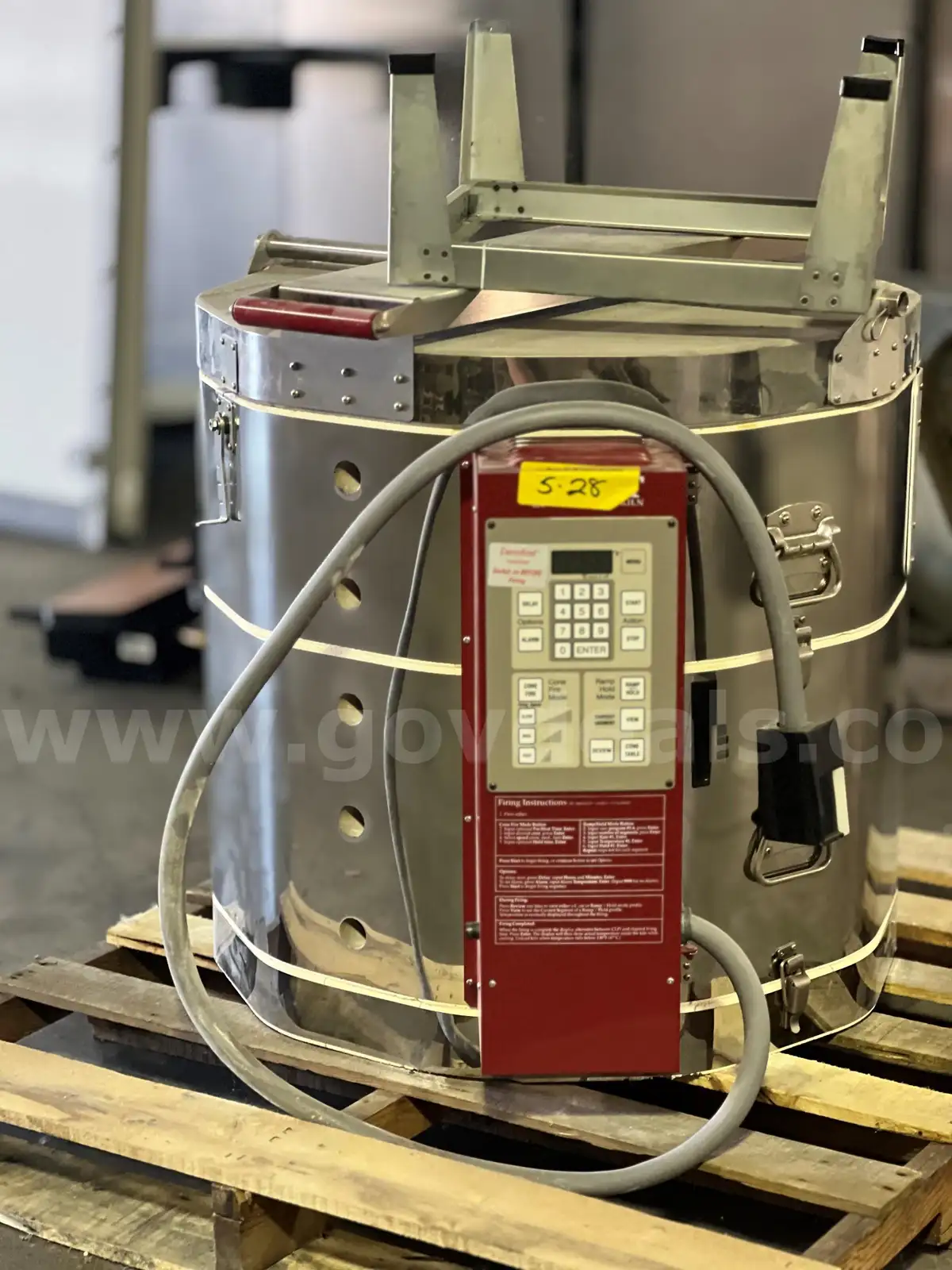 Skutt Kiln Model KM10223 | AllSurplus