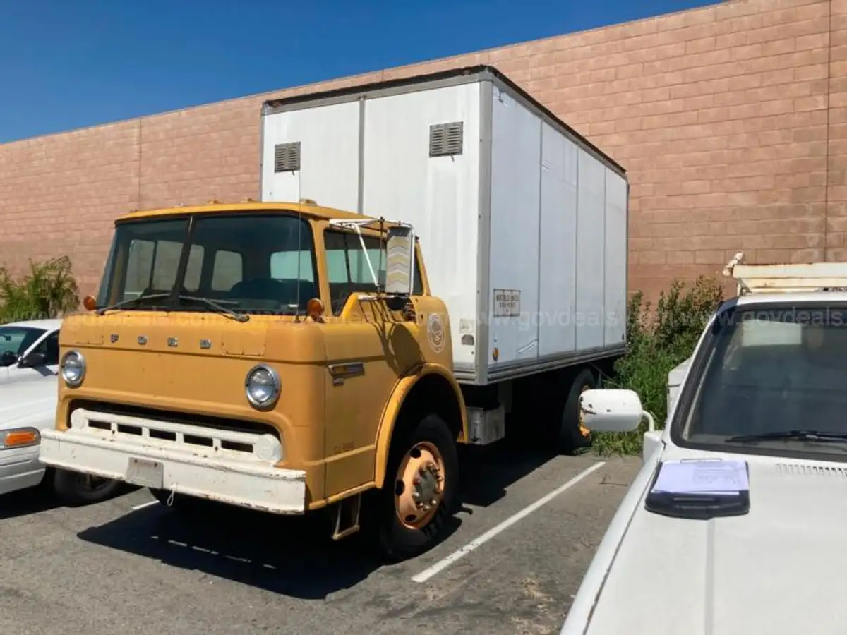 1983 Ford C7000 | AllSurplus