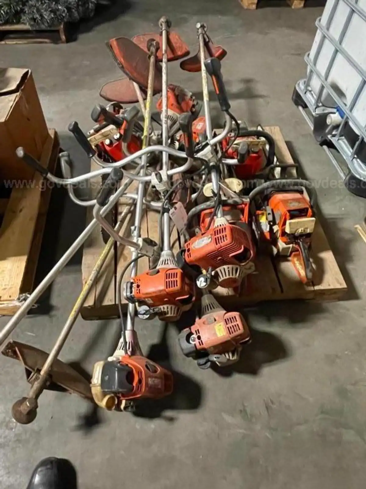 Lot of used landscaping power tools | AllSurplus