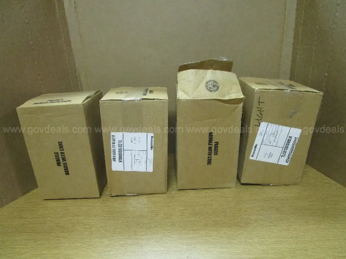 (4) NEW BRONZELITE GENLYTE THOMAS AR111 12V LAMPS | AllSurplus