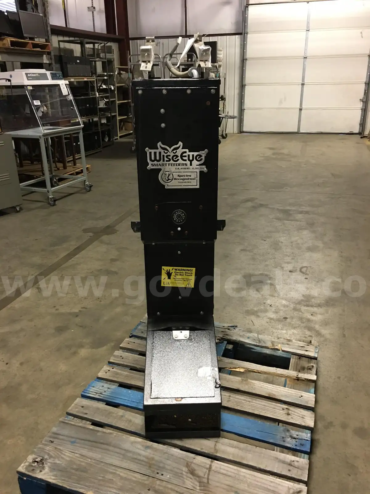 WISE EYE SMART FEEDER | GovDeals