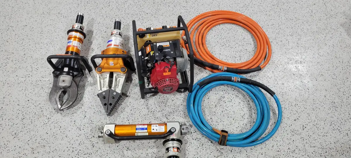 Holmatro High Pressure Auto Extrication Hydraulic Pump and Tool Set ...