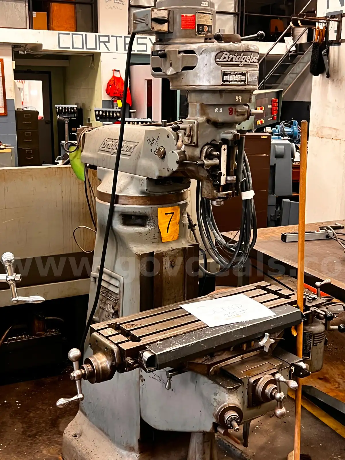 Bridgeport Knee Mill | AllSurplus