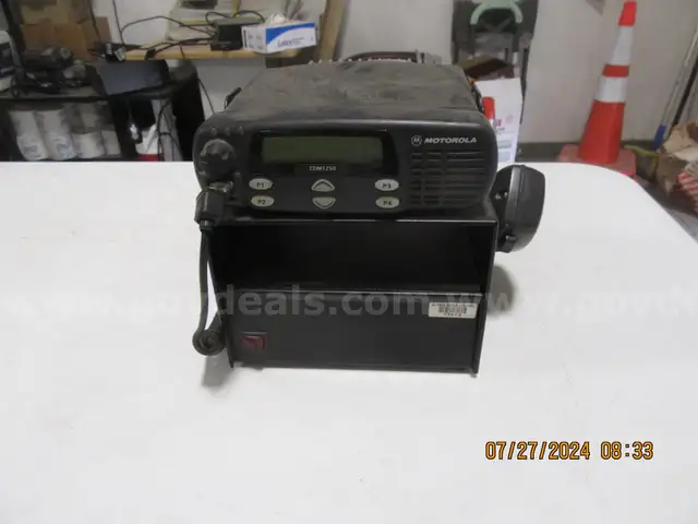 Motorola CDM1250 Radio Base Station w/ Power Supply Model ...