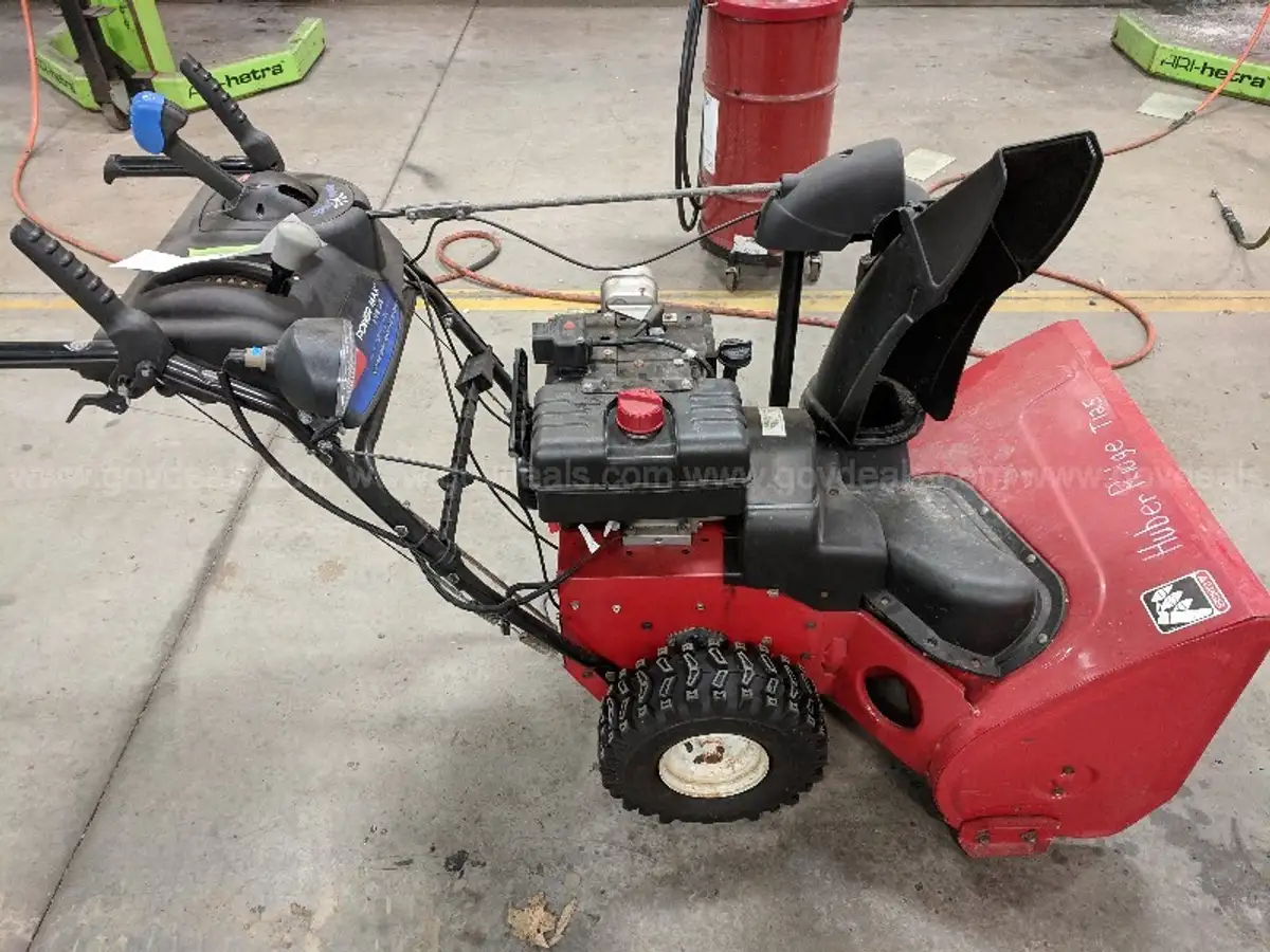 Toro 1028 LXE Snow blower | GovDeals