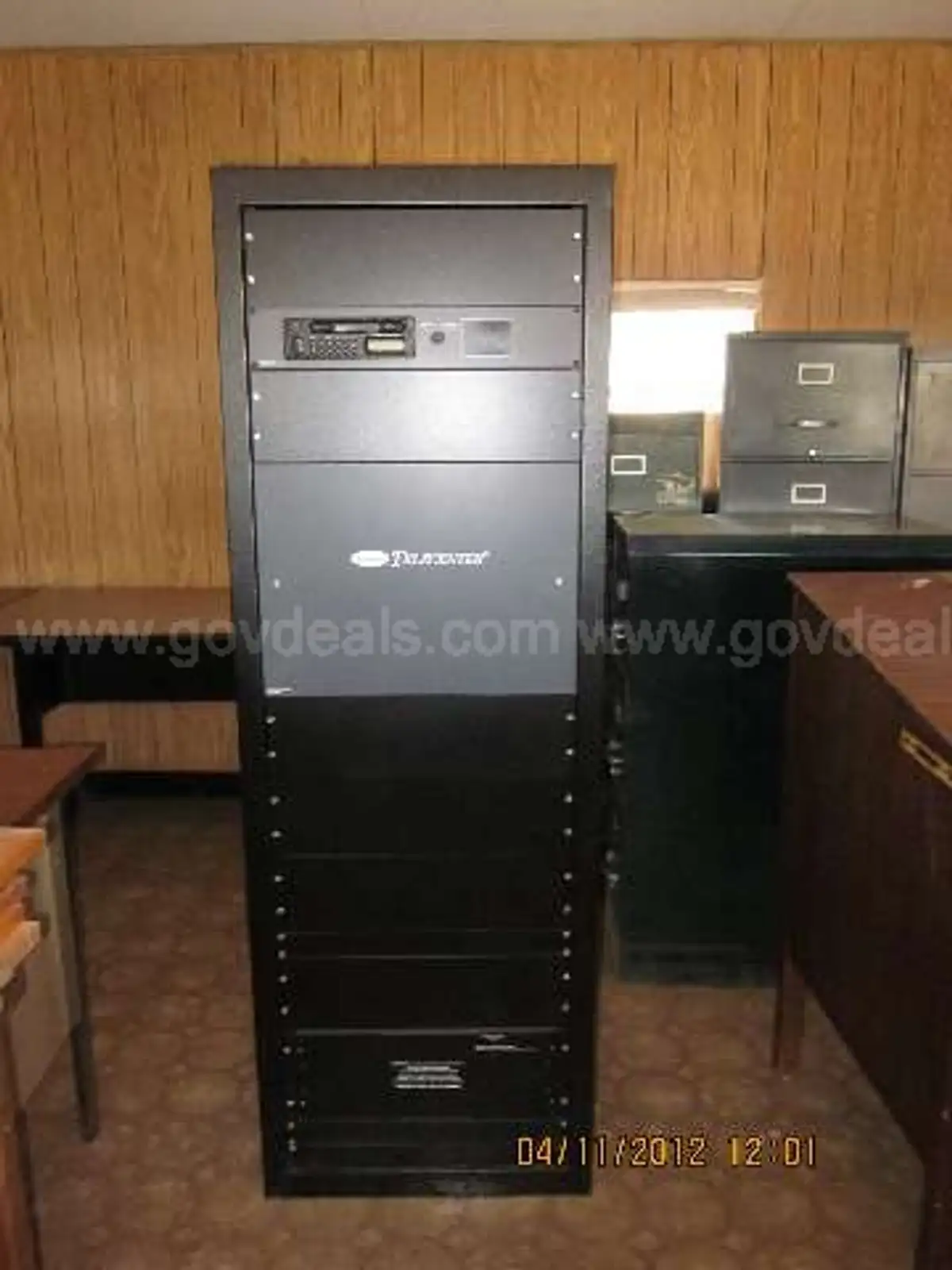 RAULAND TELECENTER with 2 phones and 16 Call Switches | GovDeals