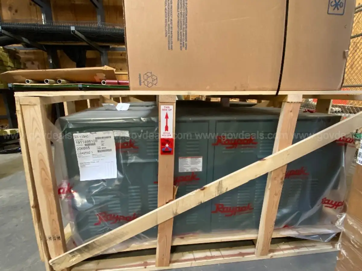 ONE (1) NEW RAYPAK RAYTHERM INDOOR NATURAL GAS HEATING BOILER | AllSurplus