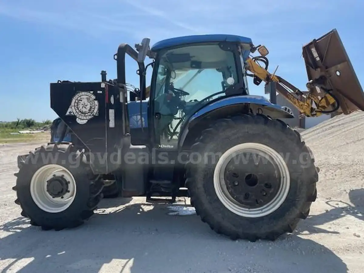 2009 New Holland T6030 6.7 Diesel Engine with Alamo Boom Mower | AllSurplus