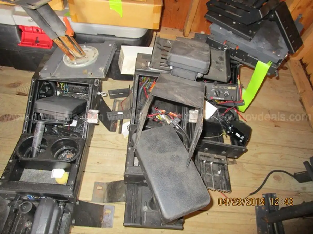 Chevy Caprice center consoles | GovDeals