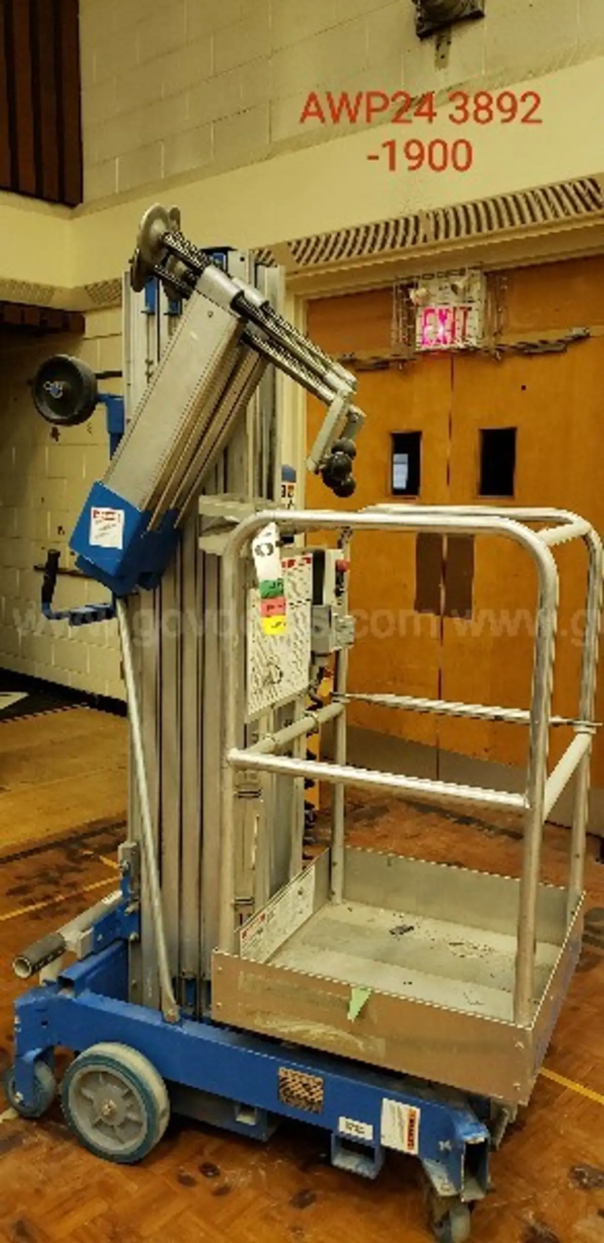 Genie Personnel Lift AWP 24 | GovDeals