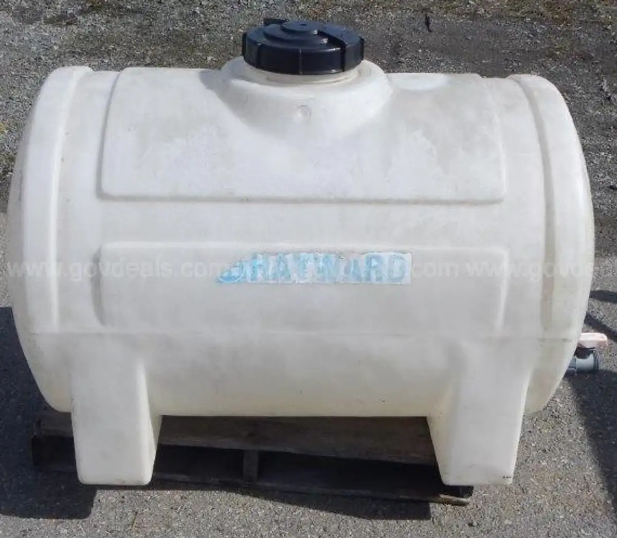 100 Gallon Round Plastic Tank & Plastic Vats | GovDeals
