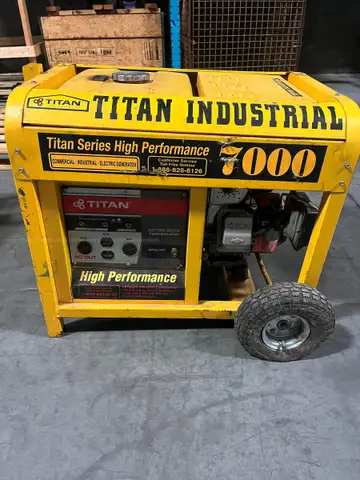 Titan Industrial Series HP 7000 Generator, Briggs & Stratton Motor ...