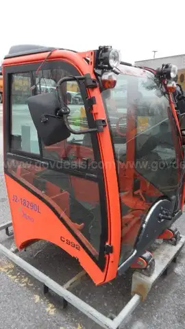 Holder C992 Cab | GovDeals