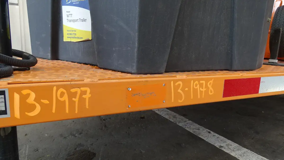 2013 Ronson Manufacturing W1-AG Trailer Mounted Auto Flagger | AllSurplus